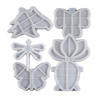 China DIY Crystal Dropping Gel Butterfly Dragonfly Turtle Horsehead Lotus Clover Storage Box Silicone Mold for sale
