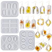China DIY Crystal Dropping Gel Irregular Shield U-shaped Flower Leaf Earrings Pendant Silicone Mold for sale