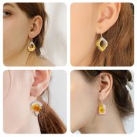 China DIY Crystal Dropping Gel Irregular Shield U-shaped Flower Leaf Earrings Pendant Silicone Mold for sale