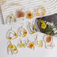 China DIY Crystal Dropping Gel Irregular Shield U-shaped Flower Leaf Earrings Pendant Silicone Mold for sale