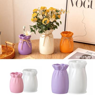 China Ins Fengfu Bag Vase Silicone Mold Handmade DIY Aromatherapy Gypsum Cement Flower Arrangement Device Storage Can Decoration Mold for sale