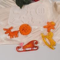 China Christmas Elk Gingerbread Man Old Man Snow Horse Angel Pendant Keychain Dropping Silicone Mold for sale