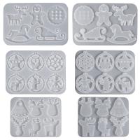 China Christmas Elk Gingerbread Man Old Man Snow Horse Angel Pendant Keychain Dropping Silicone Mold for sale