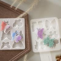 China Crystal dropper DIY resin aromatherapy pendant, multiple butterfly keychain pendants, silicone mold wholesale for sale