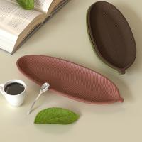 China DIY Aromatherapy Gypsum Dropping Glue Cement Leaf Tray Striped Leaf Dish Ornament Silicone Mold for sale