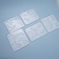 China DIY drip glue mold hanging pendant keychain self-made creative hanging decoration silicone mold wholesale for sale