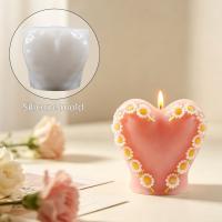 China Daisy Love Aromatherapy Candle Silicone Mold Three Dimensional Ins Wind Heart Shaped Ornament Gypsum Dropping Mold for sale