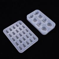 China DIY crystal dropper mold, teddy bear candy whole board pendant, cute accessory, silicone mold for sale