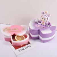 China DIY Glue Heart to Heart Chessboard Pattern Stacking Music Storage Box Valentine's Day Gift Box Silicone Mold for sale