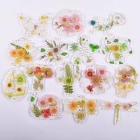 China DIY Easter Drop Gel Gecko Insect Pendant Hanging Silicone Mold Clover Mushroom Flower Grinding for sale