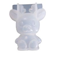 China Dropping glue mold 3D elk deer mold 3D mirror plum blossom Christmas deer cartoon doll silicone mold for sale