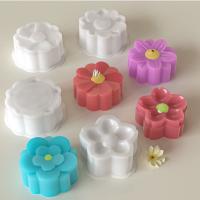 China DIY Crystal Dropping Resin Small Flower Aromatherapy Candle Hand Gift Candle Gift Silicone Mold for sale
