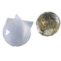 China Crystal dropper mold DIY multi-faceted ice hockey highlight section ice hockey ornament silicone mold for sale