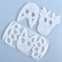 China DIY Crystal Dropping Glue Mold Keychain Fist Buckle Cat Face Silicone Mold Finger Tiger Silicone Mold Wholesale for sale