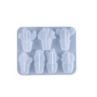 China DIY Crystal Dropped Cactus Pendant Mold, 3D Cactus Refrigerator Patch Decoration Silicone Mold for sale
