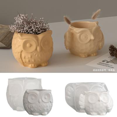 China Resin Gypsum Cement Owl Storage Jar Silicone Mold DIY Aromatherapy Candle Cup Decoration Mold for sale
