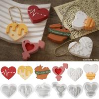 China DIY Crystal Dropping Resin Cream ECG Heart Pendant Aromatherapy Tag Keychain Silicone Mold for sale