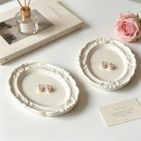China DIY European Retro Relief Lace Circular Oval Aromatherapy Gypsum Storage Tray Silicone Mold for sale
