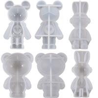 China DIY Drop Glue Space Rabbit Astronaut Bear Silicone Mold Cartoon Gypsum Candle Keychain Grinder for sale