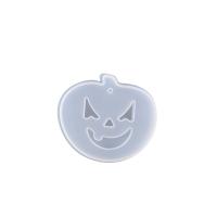 China DIY Crystal Dropper Mold Funny Halloween Pendant Series Pumpkin Ghost Hanging Silicone Mold for sale