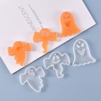 China DIY Crystal Dropper Mold Funny Halloween Pendant Series Pumpkin Ghost Hanging Silicone Mold for sale