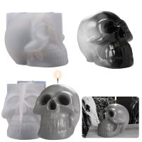 China DIY Crystal Dropper Candle Plaster Mold, Buck Tooth Skull Ornament, Table Decoration Silicone Mold for sale