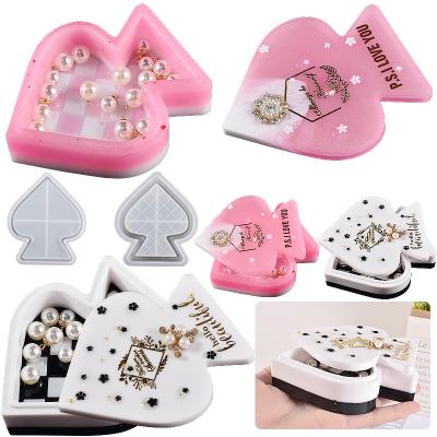 China DIY Silicone Spade A Storage Box Mold Spade Heart Chessboard Pattern Heart Jewelry Storage Grinding Tool for sale