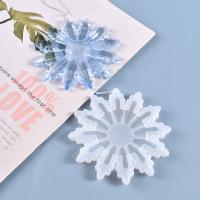 China DIY Crystal Dropper Mold High Mirror Snowflake Pendant Jewelry Silicone Mold Spot Wholesale for sale