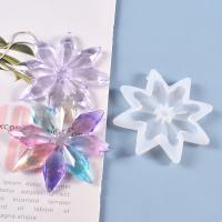 China DIY Crystal Dropper Mold High Mirror Snowflake Pendant Jewelry Silicone Mold Spot Wholesale for sale