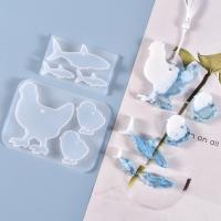 China DIY Crystal Resin Mold Trio Of Small Chicks And Fish Pendant Hanging Ornaments Silicone Molds Wholesale In Stock for sale