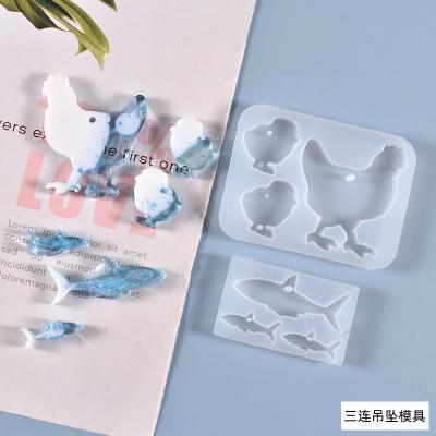 China DIY Crystal Resin Mold Trio Of Small Chicks And Fish Pendant Hanging Ornaments Silicone Molds Wholesale In Stock for sale