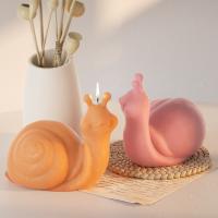 China Large Crystal Dropper Snail Ornament DIY Resin Gypsum Candle 3D Animal Silicone Mold for sale