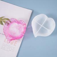 China DIY Crystal Dropper Mold, Leaf Dish, Storage Dish, Creative Ornament Silicone Mold for sale