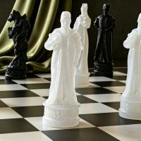 China Cross Border New Product European Three-dimensional Chess Silicone Mold DIY Crystal Drip Resin Ornament Mold for sale