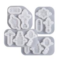 China DIY Crystal Dropper Gum Mirror Demon Angel Quicksand Pendant Keychain Pendant Silicone Mold for sale