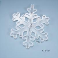 China DIY Crystal Drop Glue Snowflake Pendant Mold Snowflake Hanging Christmas Hanging Piece Decorative Silicone Mold for sale