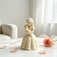 China Ins Wind Hug Baby Girl Aromatherapy Candle Silicone Mold DIY Mother's Love Theme Handmade Soap Gypsum Mold for sale