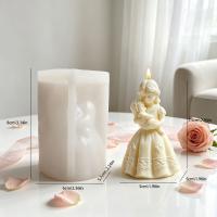 China Ins Wind Hug Baby Girl Aromatherapy Candle Silicone Mold DIY Mother's Love Theme Handmade Soap Gypsum Mold for sale