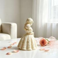 China Ins Wind Hug Baby Girl Aromatherapy Candle Silicone Mold DIY Mother's Love Theme Handmade Soap Gypsum Mold for sale