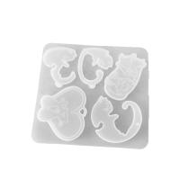 China Crystal Dropper DIY Resin Cat Pendant Hanging Aromatherapy Couple Kitten Keychain Silicone Mold for sale