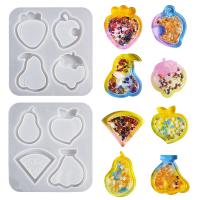China DIY Crystal Drop Glue Strawberry Vegetable Pear Watermelon Banana Peach Persimmon Fruit Series Quicksand Pendant Silicone Mold for sale