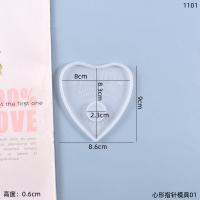 China DIY Crystal Dropper Mold Homemade Tarot Card Game Heart-shaped Pointer Silicone Mold Manufacturer In Stock for sale