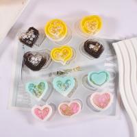 China DIY Drip Glue Gypsum Aromatherapy Valentine's Day Pixel Love Shaped Flowing Sand Keychain Pendant Silicone Mold for sale