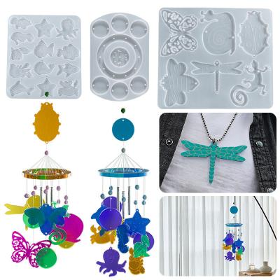 China DIY Crystal Resin Pendant Mold, Ocean-themed Snail And Lizard Wind Chime Pendant Silicone Mold for sale