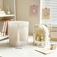 China Ins Wind Tree Cave Bear Silicone Mold DIY Forest Mother And Child Bear Aromatherapy Candle Gypsum Decoration Mold for sale