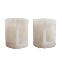 China Ins Wind Tree Cave Bear Silicone Mold DIY Forest Mother And Child Bear Aromatherapy Candle Gypsum Decoration Mold for sale