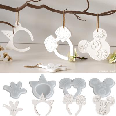 China DIY Aroma Gypsum Handprint Shell Unicorn Bear Head Hanging Tag Pendant Keychain Silicone Mold for sale