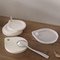 China Simple Feng Shui Drip Cup Mat Tray DIY With Hanging Hole Stackable Resin Gypsum Cup Mat Silicone Mold for sale