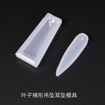China DIY Crystal Dropping Gel Mold, Leaf Pendant Mold, Trapezoidal Pendant Earrings, Silicone Mold for sale