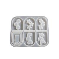 China DIY Love Arch Bear Butterfly Star Flower Flowing Sand Pendant Keychain Dropping Silicone Mold for sale